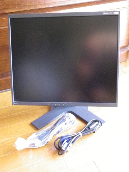 Eizo FlexScan S1961-BK 使用 6219hrs Pivot対応 正常(19インチ～)｜売買されたオークション情報 ...