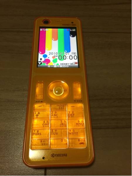 WILLCOMガラケー HONEYBEE WX350K オレンジ(携帯電話)｜売買されたオークション情報、yahooの商品情報をアーカイブ公開 - オークファン（aucfan.com）