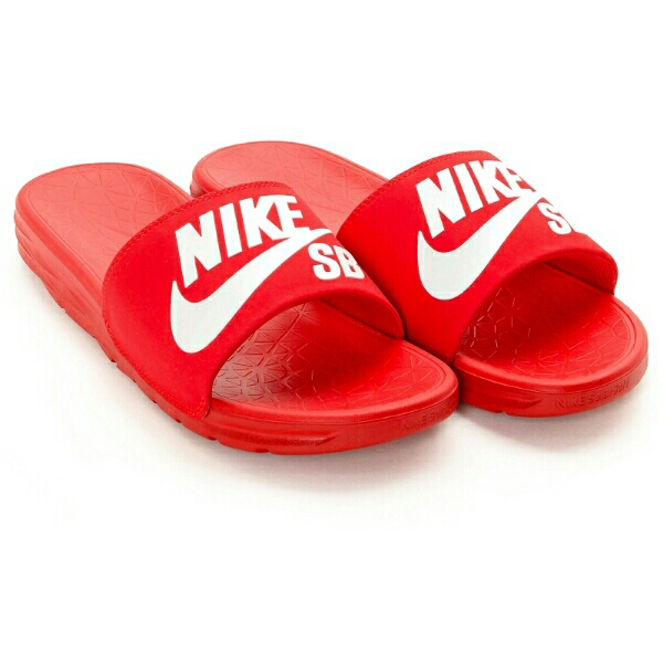 NIKE SB BENASSI シャワーサンダル(27.0cm)｜売買されたオークション情報、yahooの商品情報をアーカイブ公開 ...