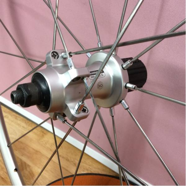 SHIMANO シマノ 700c ロードバイク リアホイール WH-R550(27インチ、700C)｜売買されたオークション情報、yahooの ...