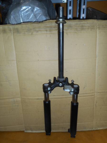 売切 クレアスクーピー AF55 フロントフォーク ステム 三つ又(フロント)｜売買されたオークション情報、yahooの商品情報をアーカイブ公開 - オークファン（aucfan.com）