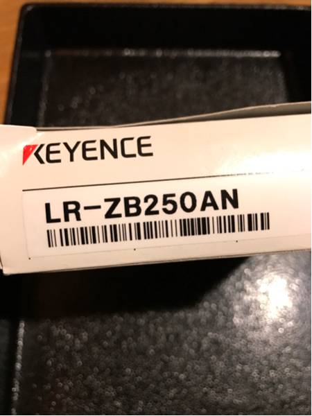 KEYENCE キーエンス LR-ZB250AN アンプ内蔵型CMOSレーザセンサ LR-Z シリーズ 角型 反射型 ケーブルタイプ ...