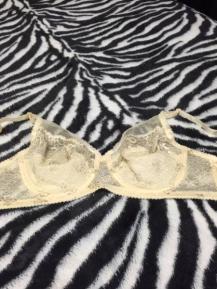 シャルレ ブラジャー アンシイエレーヴ FA131 クリームイエロー D85(80以上)｜売買されたオークション情報、yahooの商品情報をアーカイブ公開 - オークファン（aucfan.com）