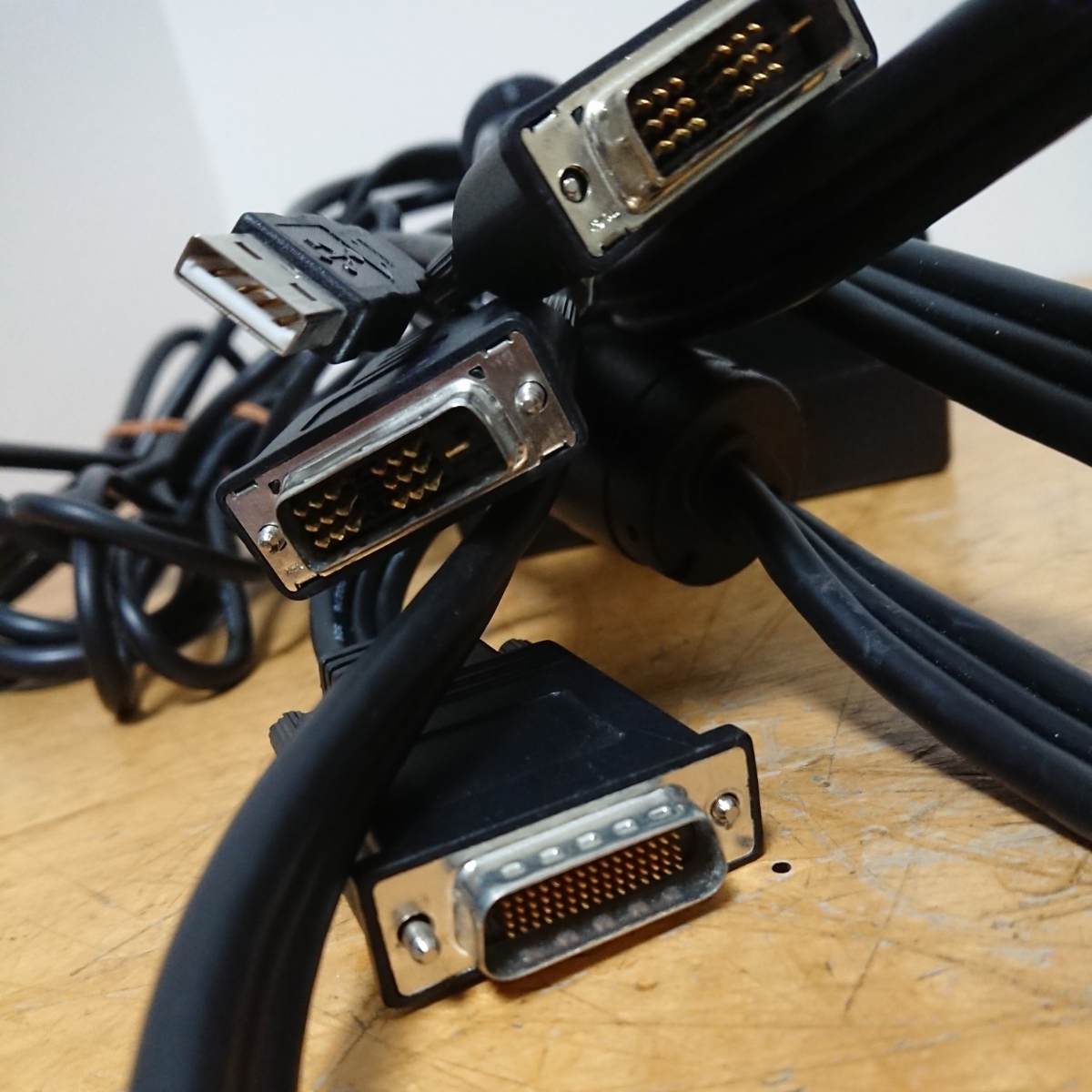 IBM T221 9503-DGP 業務用 22.2インチ 超高解像度 液晶モニター 1224h(22インチ～)｜売買されたオークション情報 ...