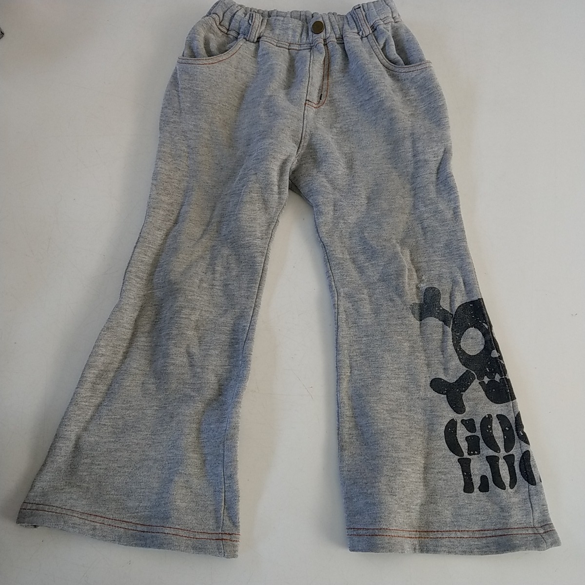 スエットパンツ120(120（115～124cm）)｜売買されたオークション情報、yahooの商品情報をアーカイブ公開 - オークファン（aucfan.com）