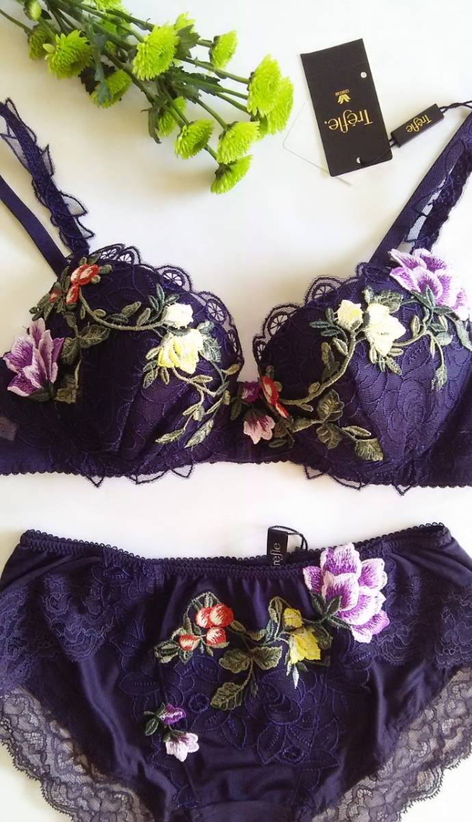 トレフル trefle 62G VI D75&L ブラ&ノーマルショーツセット ワコール(75)｜売買されたオークション情報、yahooの商品情報をアーカイブ公開 - オークファン ...