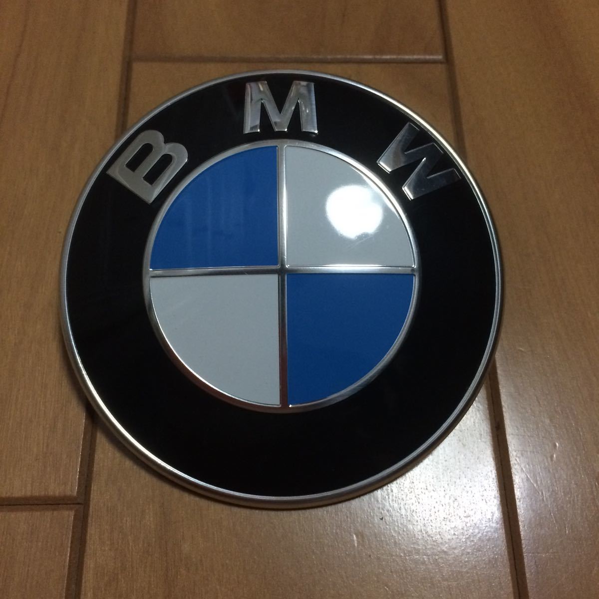 BMW 新モデル純正エンブレムバッジ E90 E91 E92 E93 E82 E87 E39 E60 E61E63 E64 E65 E70 E53 E36 E46 X1 X3 X5 X6 Z3 ...