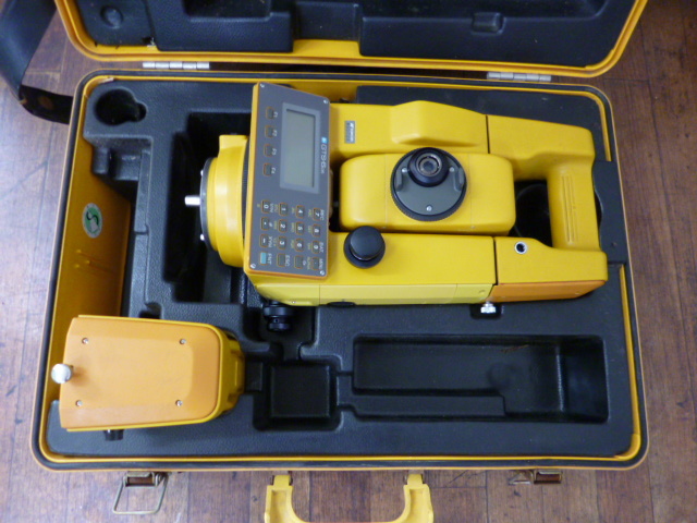 TOPCON トプコン トータルステーション GTS-605 バッテリー2個付き ジャンク品 現状品 電源OK(測量、角度計)｜売買された ...