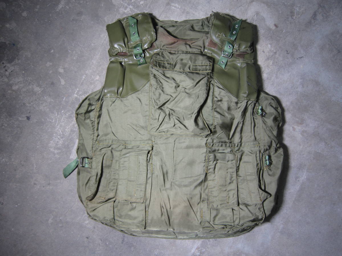 ロシア 6B3 T-M ボディーアーマー 実物 プレート24枚入 ソビエト AK(個人装備)｜売買されたオークション情報、yahooの商品情報 ...