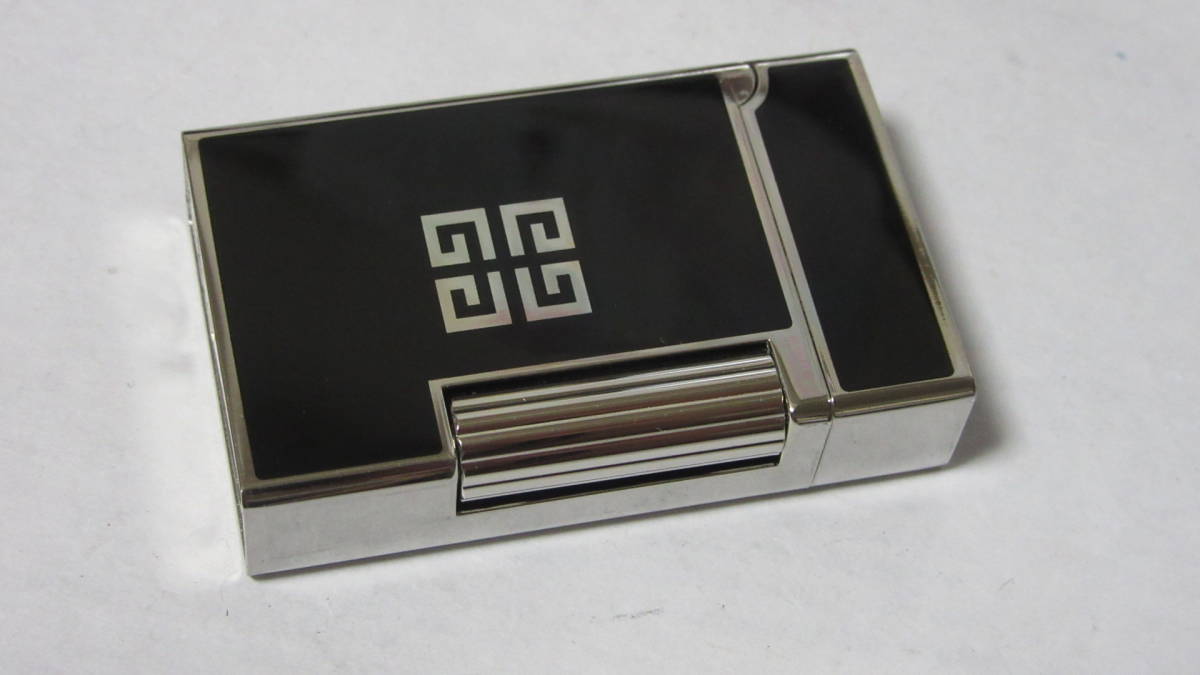 ジバンシィ [GIVENCHY] 4300 ガスライター 展示未使用品 箱無｜アンティーク、コレクション