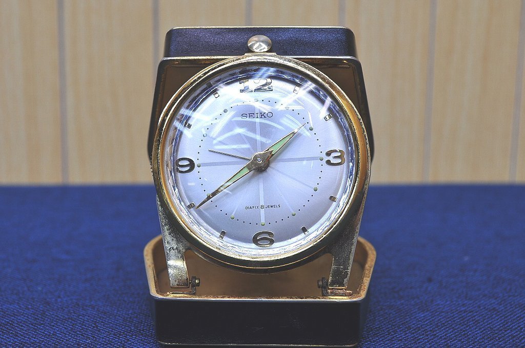 u501 SEIKO セイコー トラベルウォッチ トラベルクロック 手巻き 携帯用 レトロ 置時計 目覚まし アラーム機能(目覚し時計)｜売買 ...