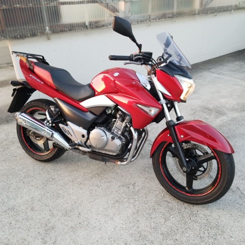 しました SUZUKI GSR250 現行車 インジェクションにて扱いが簡単 多少のカスタムあり ハイオク満タンサービスあり 令和記念 ...
