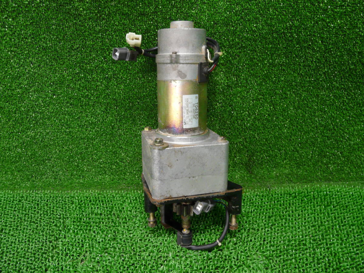 ヤンマー コンバイン オーガ 旋回モーター ベース付き GC80(パーツ)｜売買されたオークション情報、yahooの商品情報をアーカイブ公開 ...