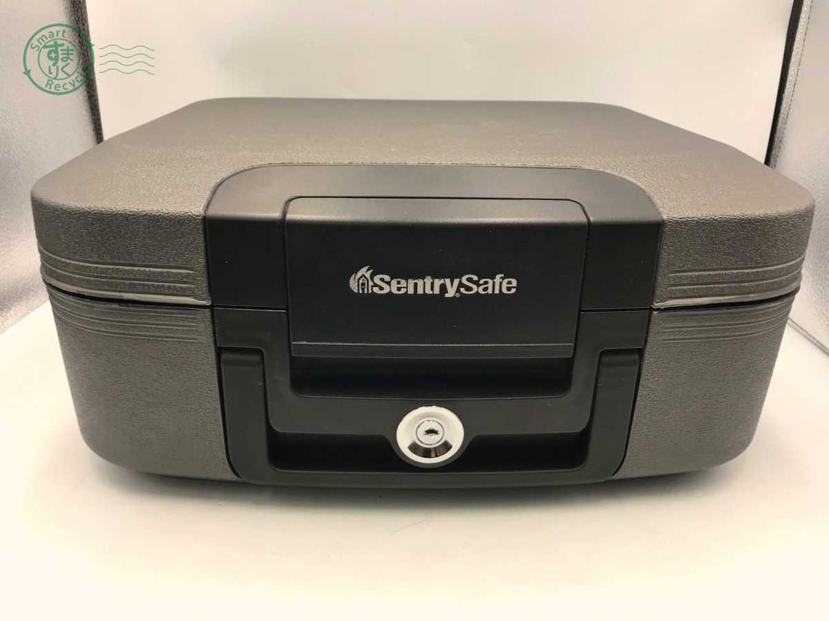 No.327 Sentry Safe セントリーセーフ 金庫 CWシリーズ ポータブル耐火 耐水保管庫 カギ付き(金庫)｜売買されたオークション情報、yahooの商品情報をアーカイブ公開 ...