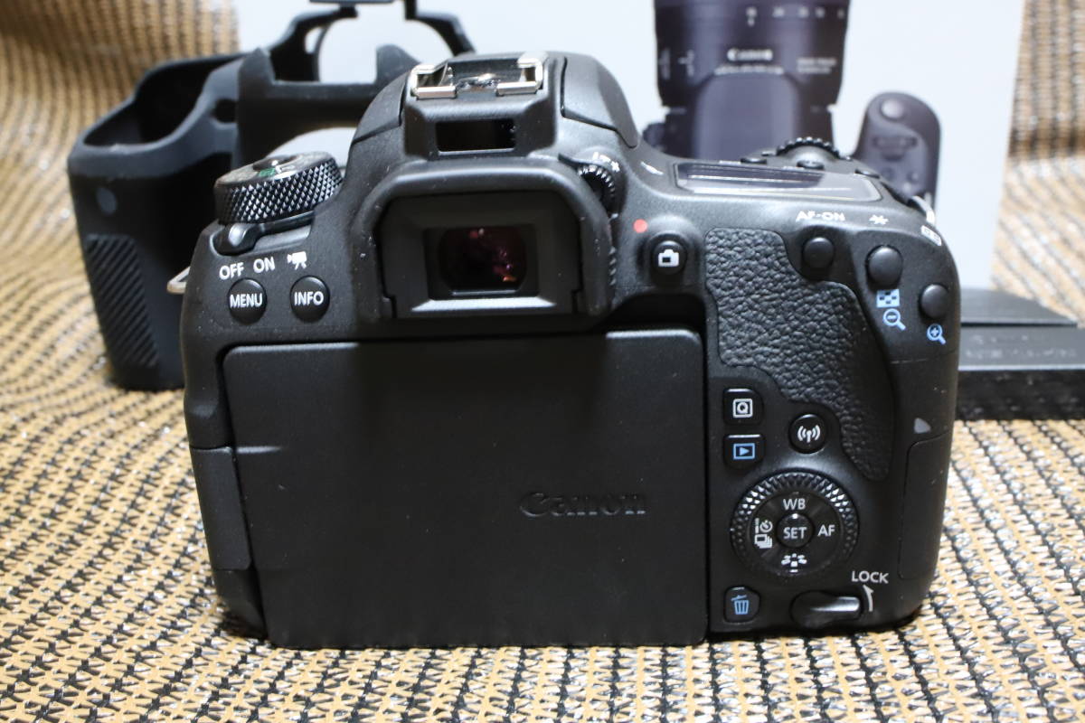 Canon 9000D(キヤノン)｜売買されたオークション情報、yahooの商品情報をアーカイブ公開 - オークファン（aucfan.com）