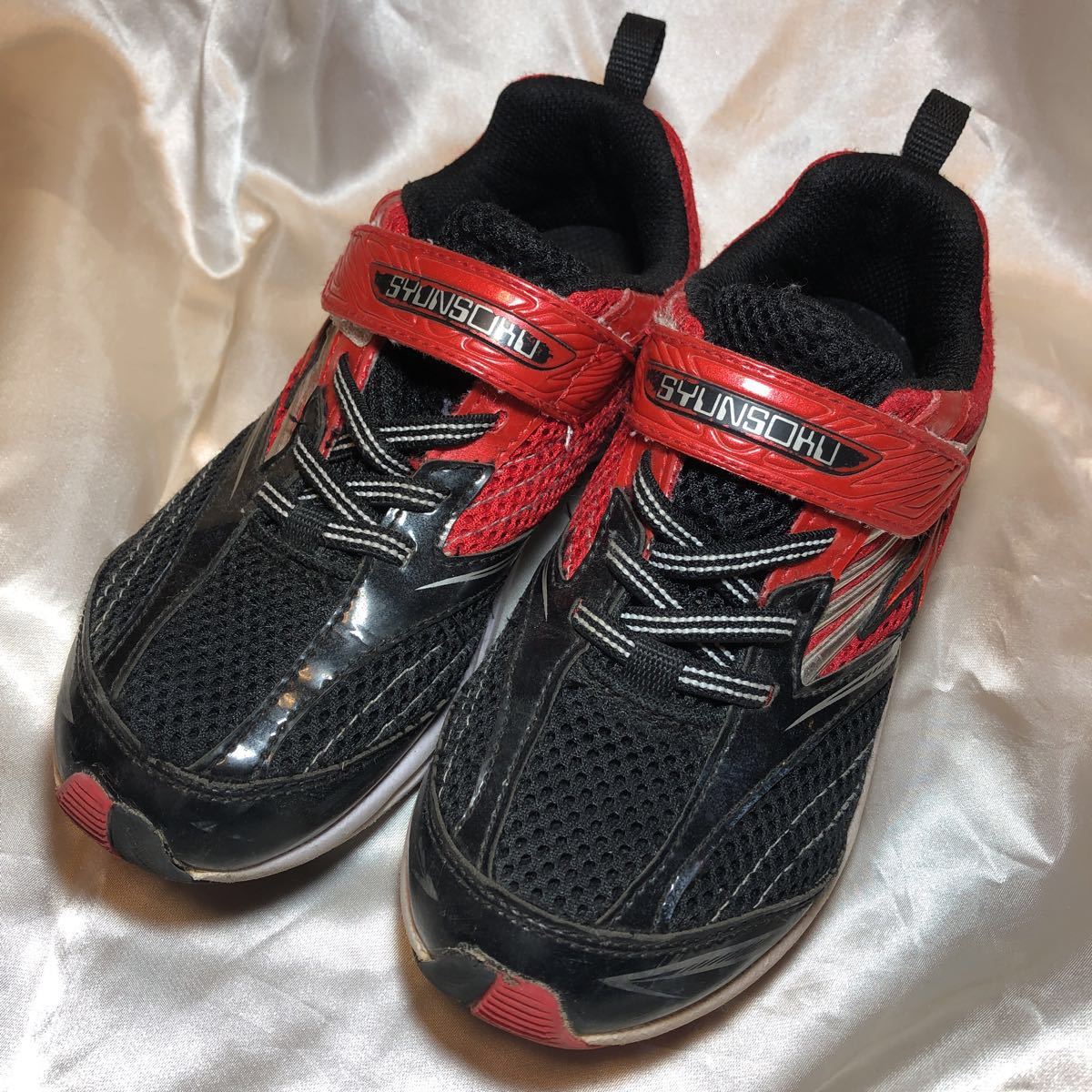 瞬足 キッズ シューズ スニーカー 20cm(20cm～)｜売買されたオークション情報、yahooの商品情報をアーカイブ公開 - オークファン（aucfan.com）