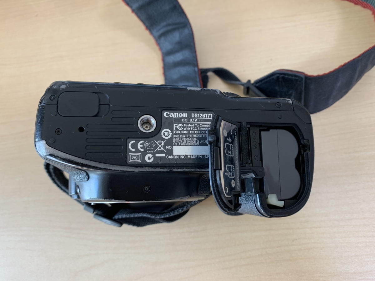 Canon EOS40D DS126171 デジタル一眼レフカメラ ボディのみ 品(キヤノン)｜売買されたオークション情報、yahooの商品 ...