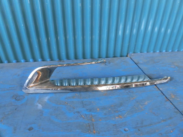 AG389 BMW F45 F46 2シリーズ 右 フロント メッキモール 51117347228(フロント)｜売買されたオークション情報 ...