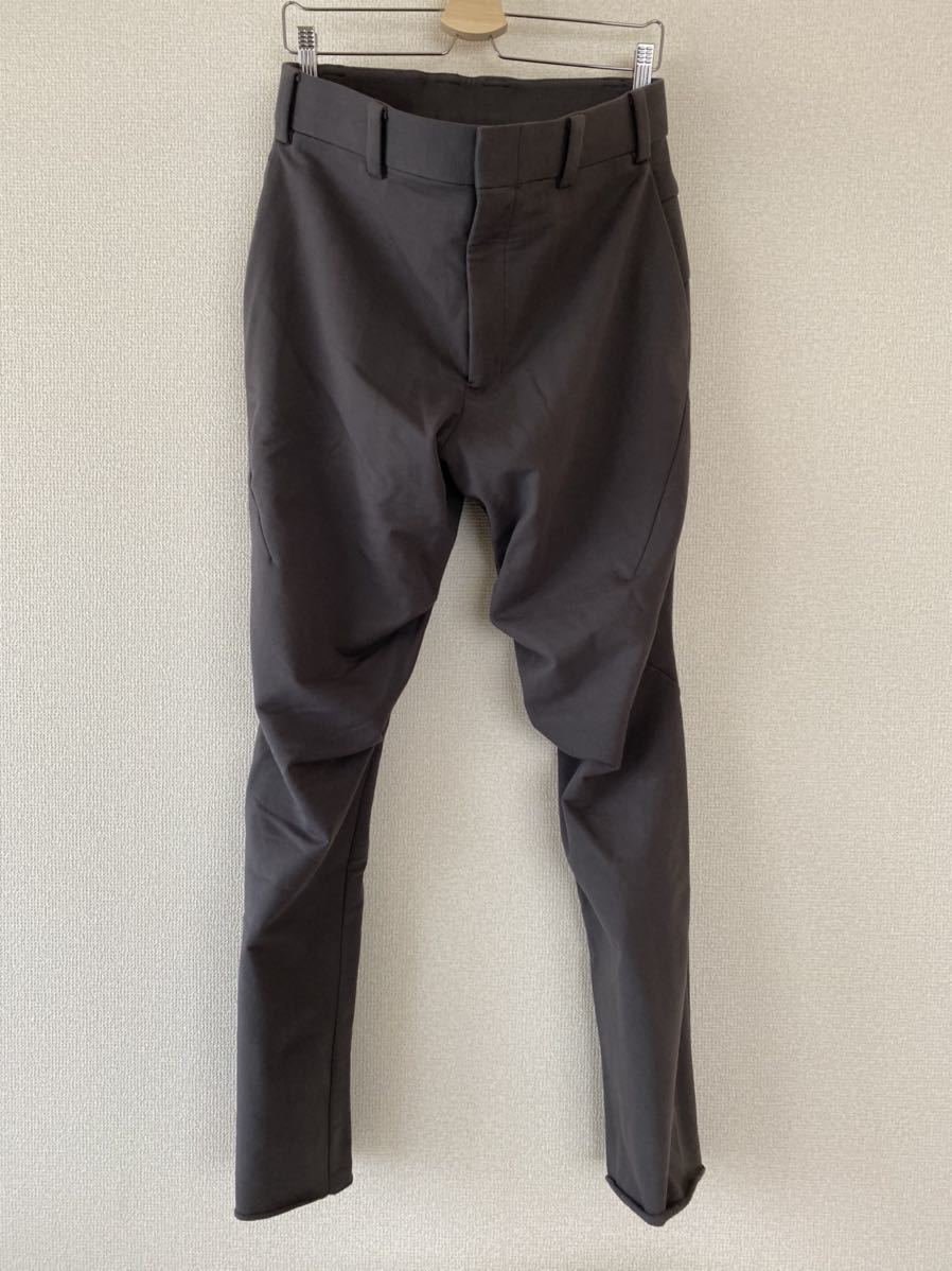 Devoa 変形ストレッチ パンツ size 3 チャコールグレー(その他)｜売買されたオークション情報、yahooの商品情報をアーカイブ公開 - オークファン（aucfan.com）