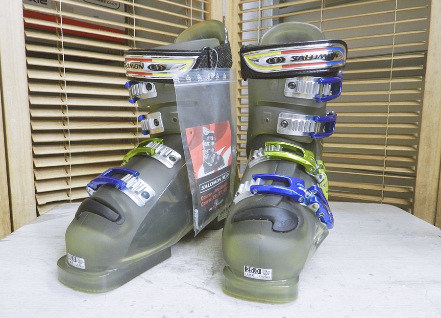 t77 保管品 サロモン/SALOMON Course XR 25cm スキーブーツ メンズ(25.0cm)｜売買されたオークション情報、yahooの商品情報をアーカイブ公開 - オークファン ...