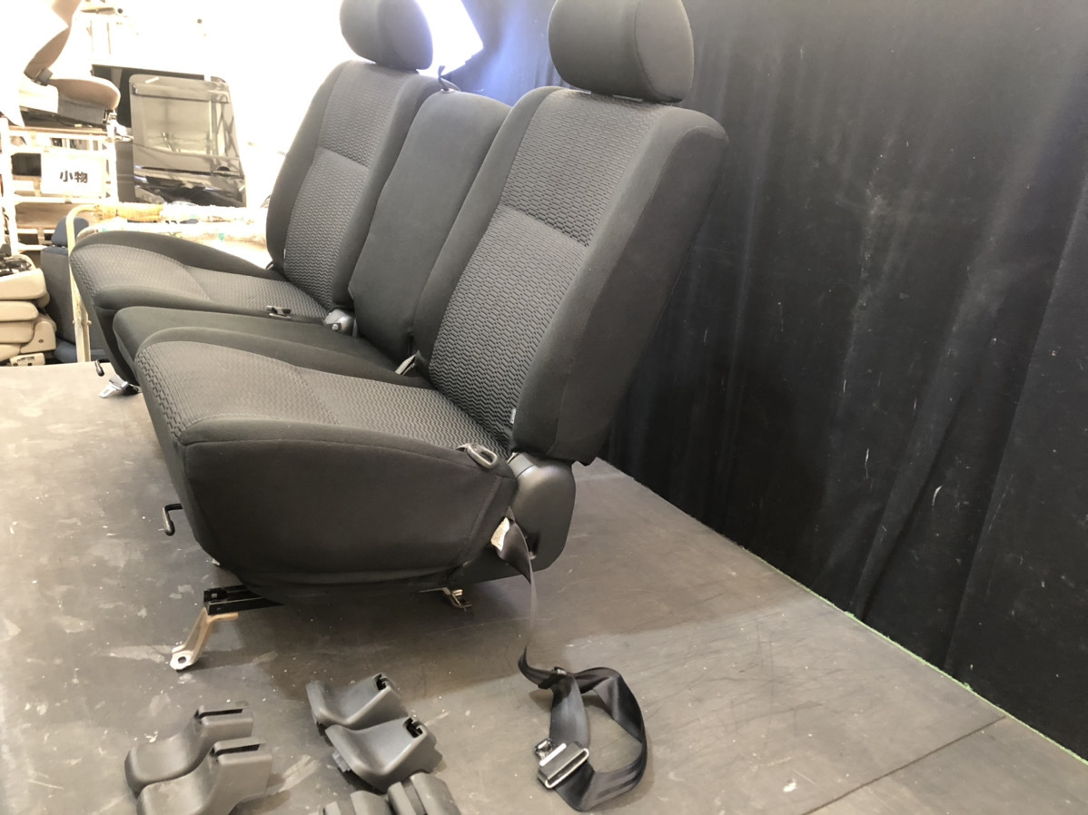 ヴォクシー AZR60 セカンドシート 左右セット トリムAY18 2列目シート ノア 他流用(トヨタ用)｜売買されたオークション情報、yahooの商品情報をアーカイブ公開 - オークファン ...