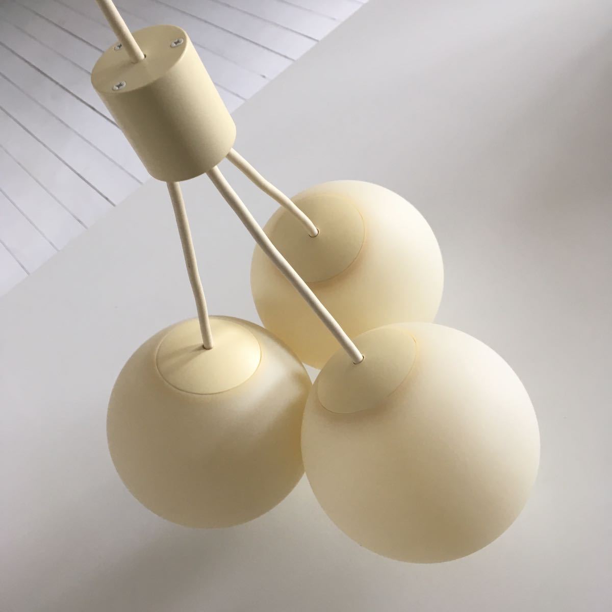 無印良品 MUJI LEDシリコーン多灯ペンダントライト(洋風)｜売買されたオークション情報、yahooの商品情報をアーカイブ公開 ...