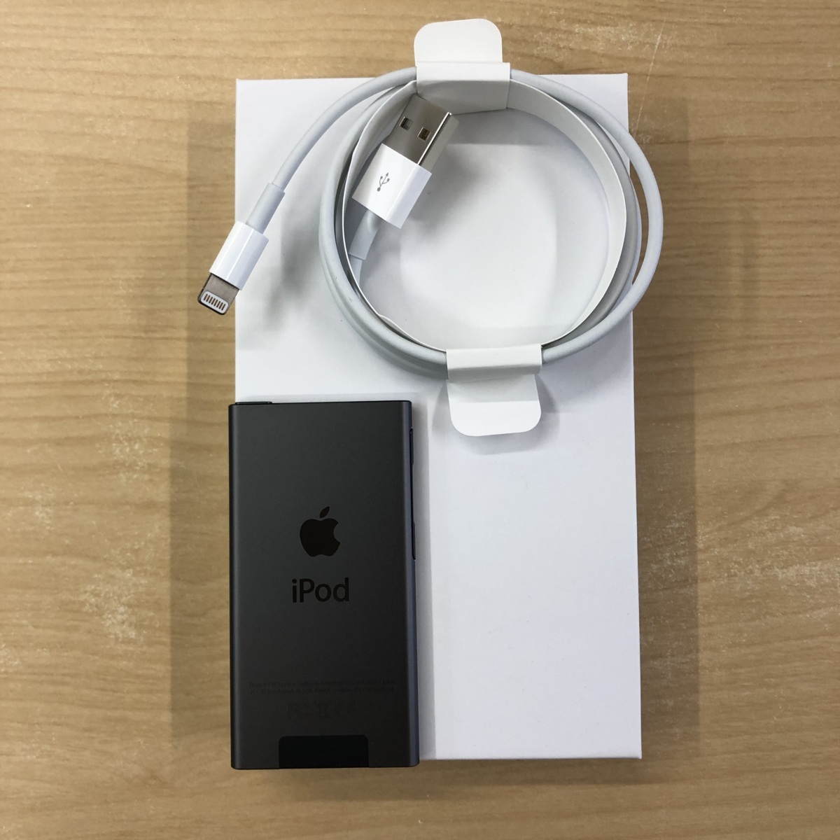 Apple iPod nano 第7世代 16GB NKN52LL スペースグレイ 交換品 2015年 同様 極上(iPod nano)｜売買 ...