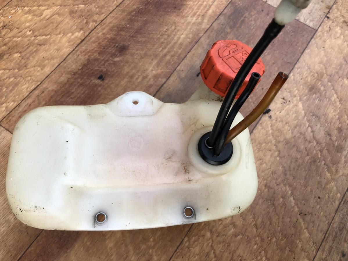 ECHO CT24TE タンク 燃料タンク ガソリンタンク 草刈機 刈り払い機 芝刈り機 キョーリツ 120420(パーツ)｜売買されたオークション情報、yahooの商品情報をアーカイブ公開 ...