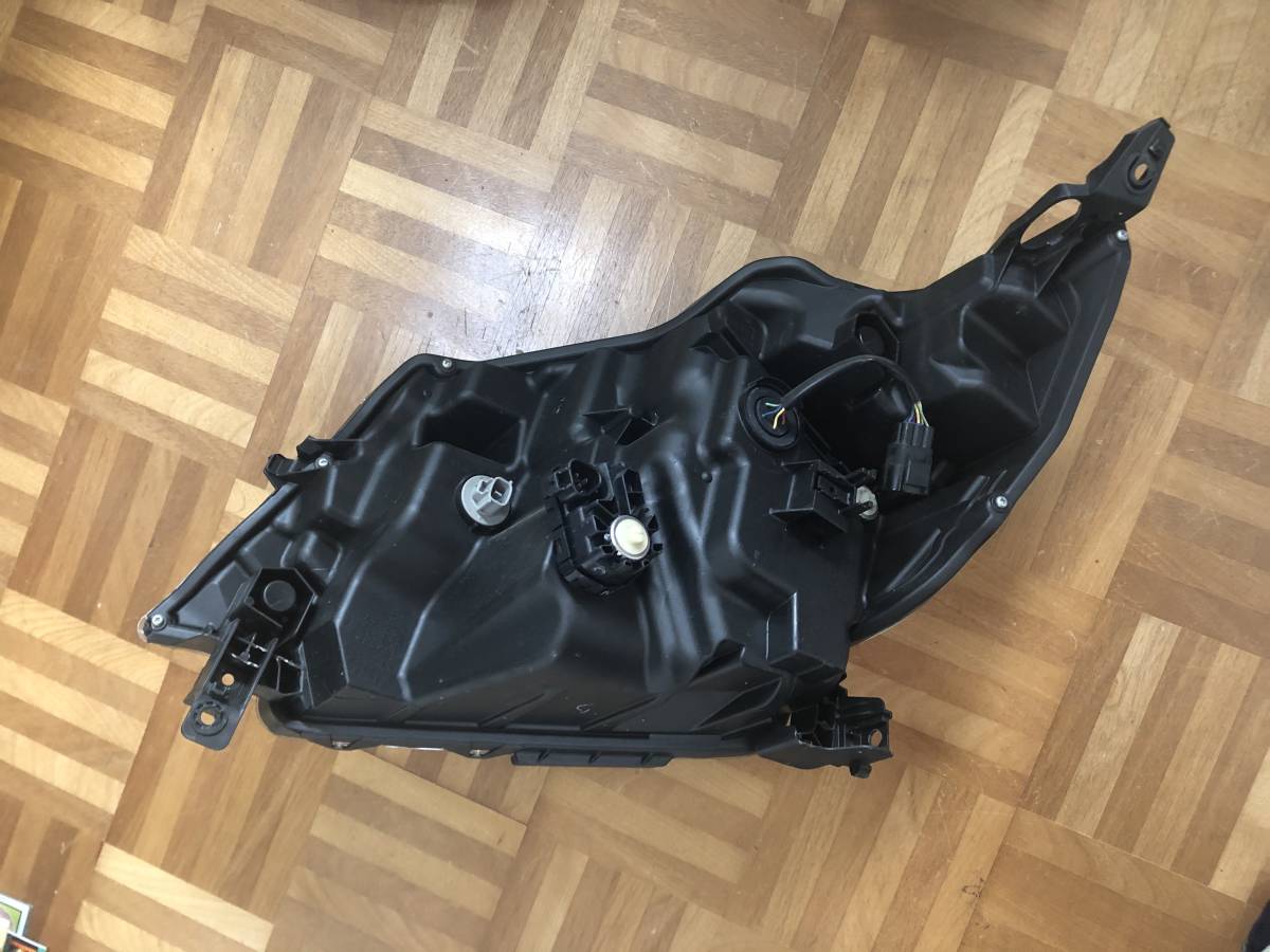 デイスルークス B21A EKスペース B11A LED 右ヘッドライト 100-67111(ヘッドライト)｜売買されたオークション情報 ...