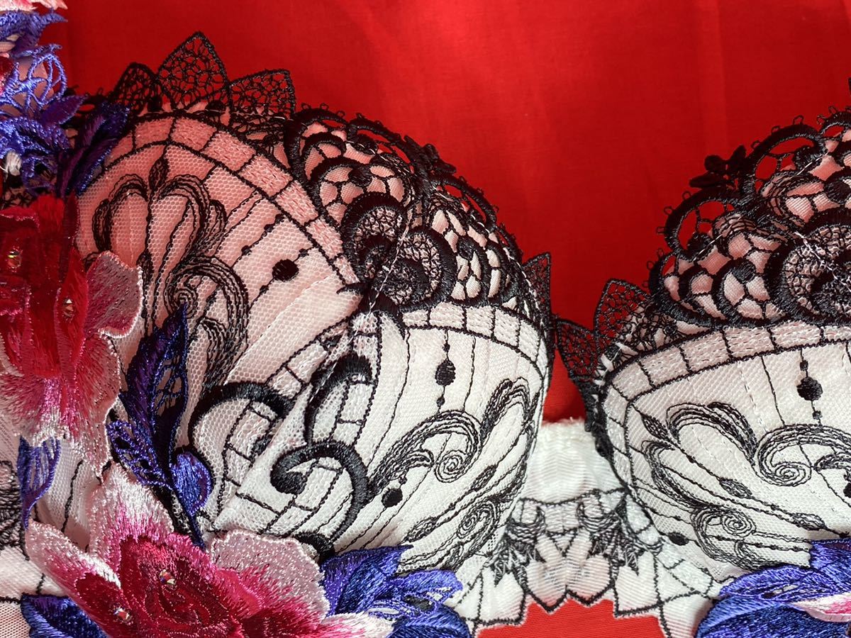 サルート 29グループ 愛人 ラマン E75&ソングM IV 店舗限定(75)｜売買されたオークション情報、yahooの商品情報をアーカイブ公開 - オークファン（aucfan.com）