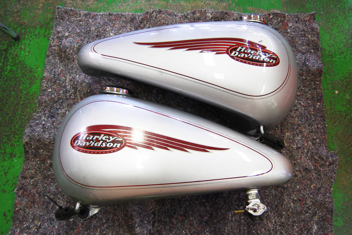 1999年FXSTS外し HD純正タンク シルバー 4.2ガロン 凹み有り(ハーレーダビッドソン用)｜売買されたオークション情報、yahooの商品情報をアーカイブ公開 - オークファン ...
