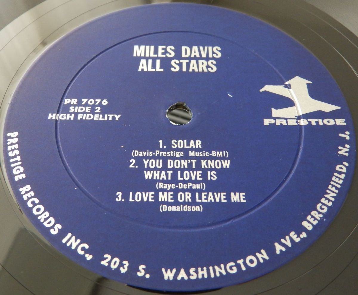 23007193; 廃盤 深溝 手書き RVG 刻印 MONO Prestige MILES DAVIS Walkin' PR 7076 ...