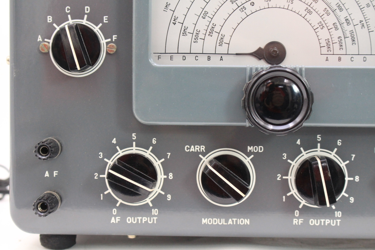 レア JRIO RF SIGNAL GENERATOR MODEL SG-2 無線機 A9700(受信機)｜売買されたオークション情報 ...