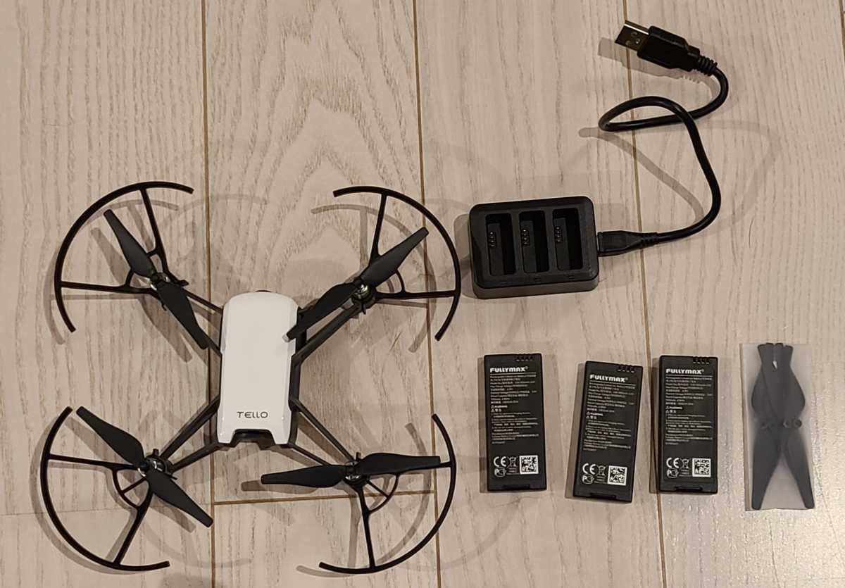 小型ドローン Tello Boost Combo テロ ブーストコンボ み Ryze Tech DJI バッテリー3個 充電器 予備プロペラ付き 品(ドローン本体)｜売買されたオークション情報 ...
