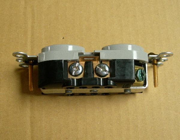 LEVITON レビトン 5362-IG 壁コンセント 無メッキ(オーディオ機器)｜売買されたオークション情報、yahooの商品情報を ...