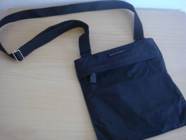 SCAZE KEITO SORELLA ブラックポシェット(ポシェット)｜売買されたオークション情報、yahooの商品情報をアーカイブ公開 ...