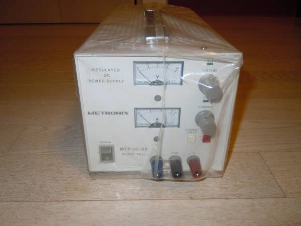Metronix/メトロニクス 直流安定化電源 MTR 35-3S(アマチュア無線)｜売買されたオークション情報、yahooの商品情報をアーカイブ公開 - オークファン（aucfan.com）