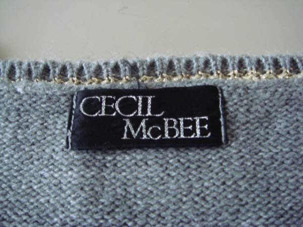 CECIL McBEE Vネックセーター(長袖セーター)｜売買されたオークション情報、yahooの商品情報をアーカイブ公開 - オークファン（aucfan.com）