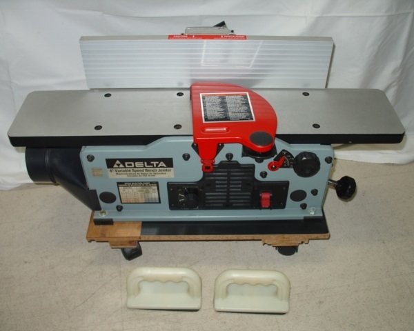 B DELTA 無段変速卓上手押カンナ盤 Model 37-070 6" 152mm Variable Speed Bench Jointer(電動かんな)｜売買されたオークション情報 ...