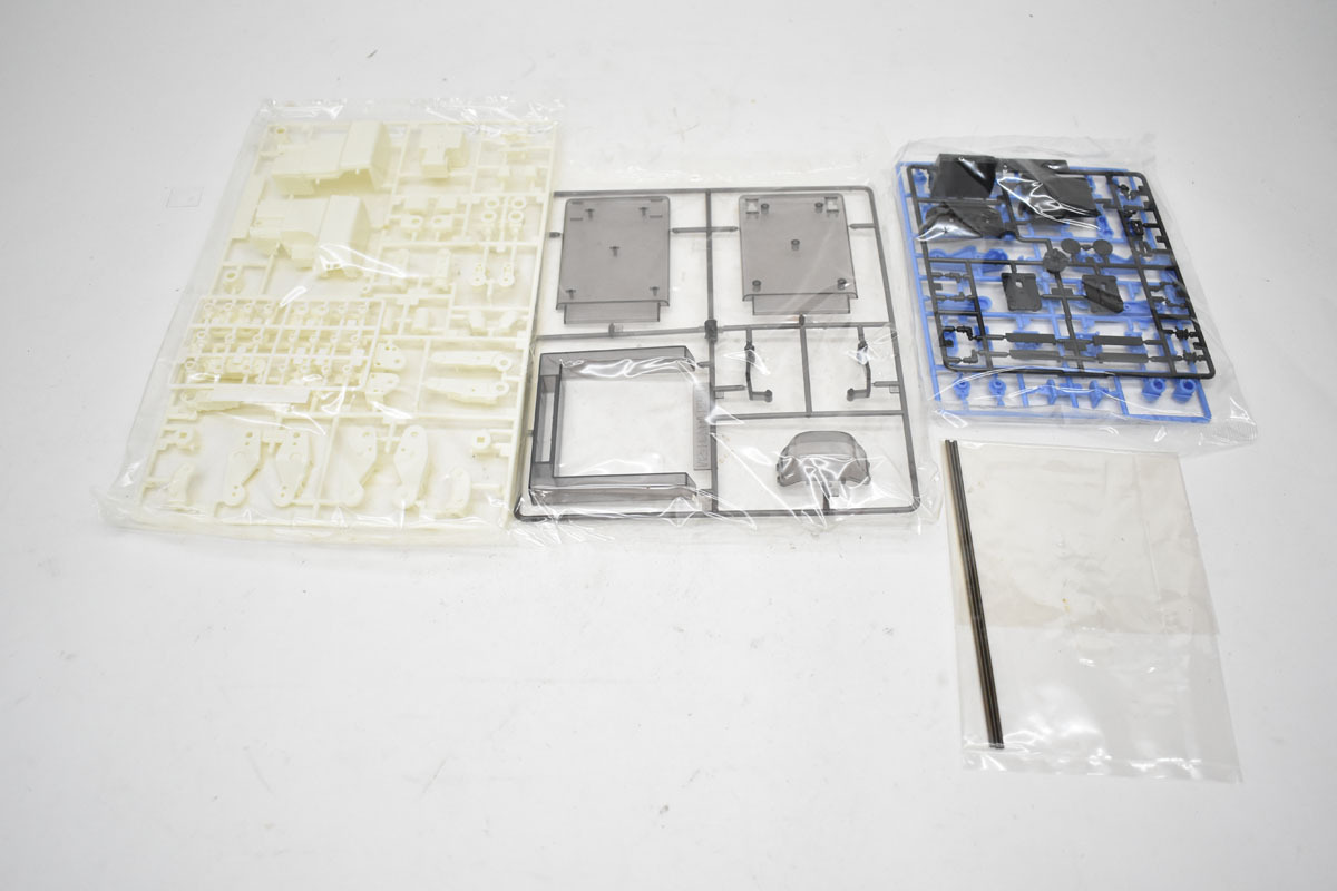 未組立 WaVe HONDA P2 ホンダロボット 1/12 プラモデル 自律歩行 人間型ロボット HUMANOIDO ROBOT 管01 ...