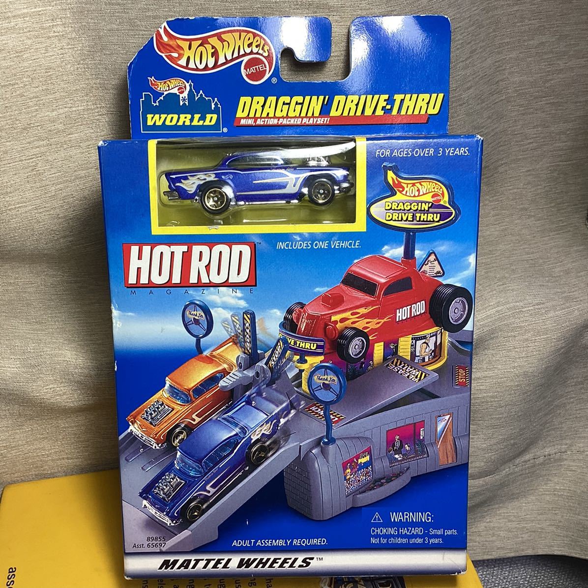 ホットウィール ドラッギング ドライブスルー プレイセット シェビー付き ホットロッド マガジン Hot Wheels(乗用車)｜売買されたオークション情報、yahooの商品情報をアーカイブ ...