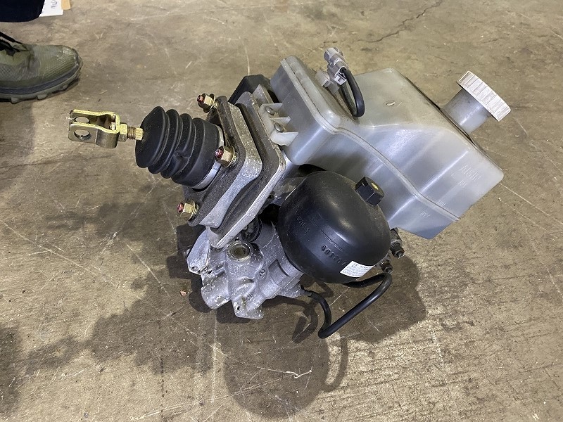 三菱純正 パジェロ V75W ブレーキマスター マスターバック MR977461 14108902(三菱用)｜売買されたオークション情報 ...