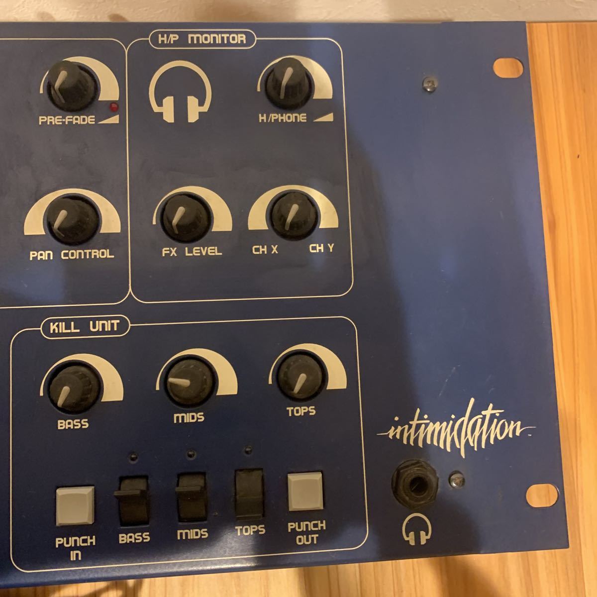 ミキサー BLUE intimidation DJミキサー イギリス製(DJミキサー)｜売買されたオークション情報、yahooの商品情報を ...