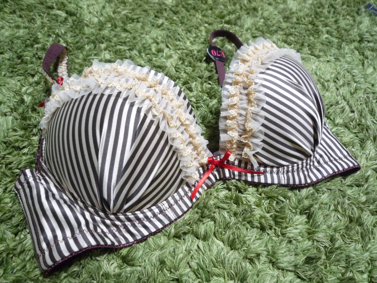 ブラジャー E70 ブラ 訳あり(70)｜売買されたオークション情報、yahooの商品情報をアーカイブ公開 - オークファン（aucfan.com）