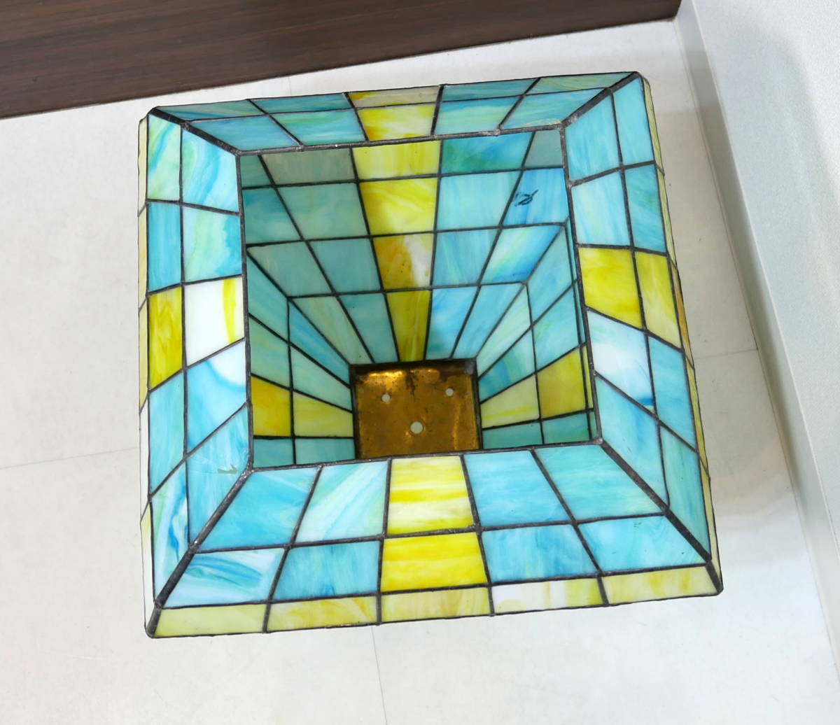R409-G186 ステンドグラス ランプシェード 照明 ライト 電傘 電笠 ガラス アンティーク レトロ(ステンドグラス)｜売買されたオークション情報、yahooの商品情報をアーカイブ公開 ...