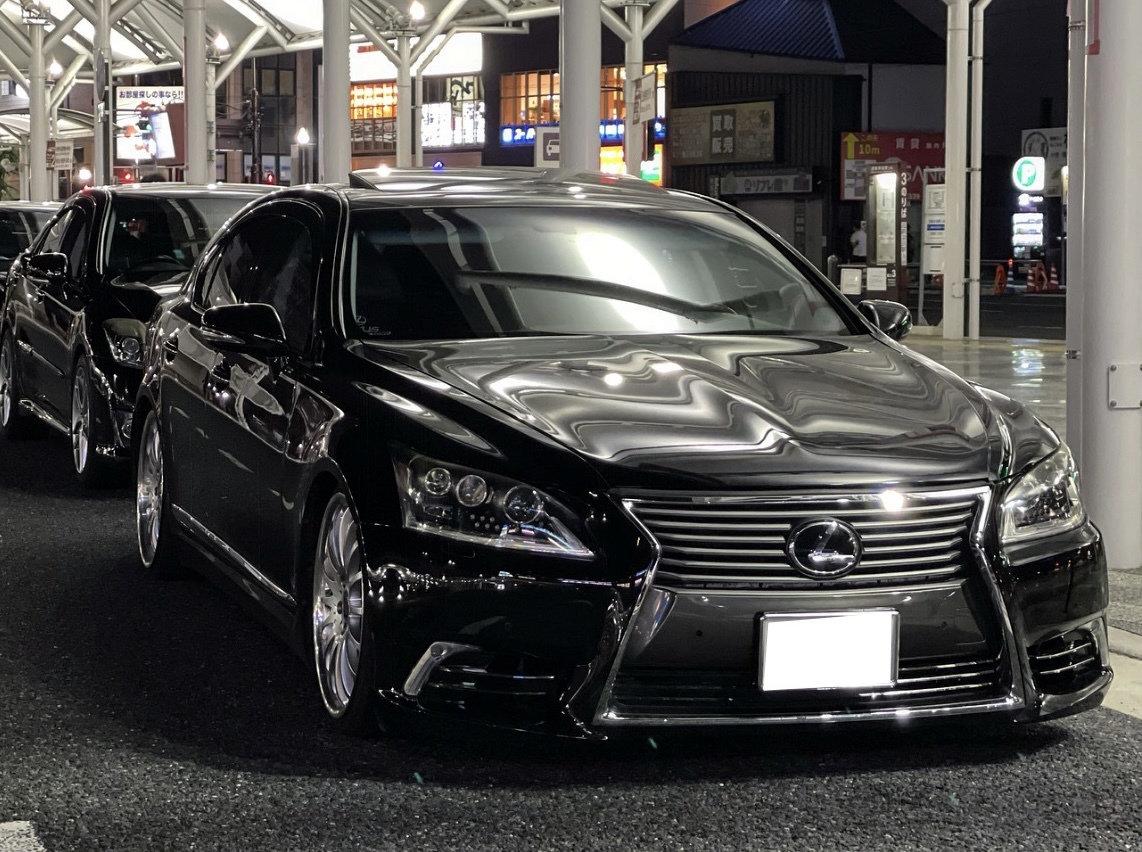 逆輸入 左ハンドル 22年式 LEXUS LS460 車検約2年付 後期外装 サンルーフ 黒革 マークレビンソン jic車高調 マフラー等(LS)｜売買されたオークション情報、yahooの商品 ...