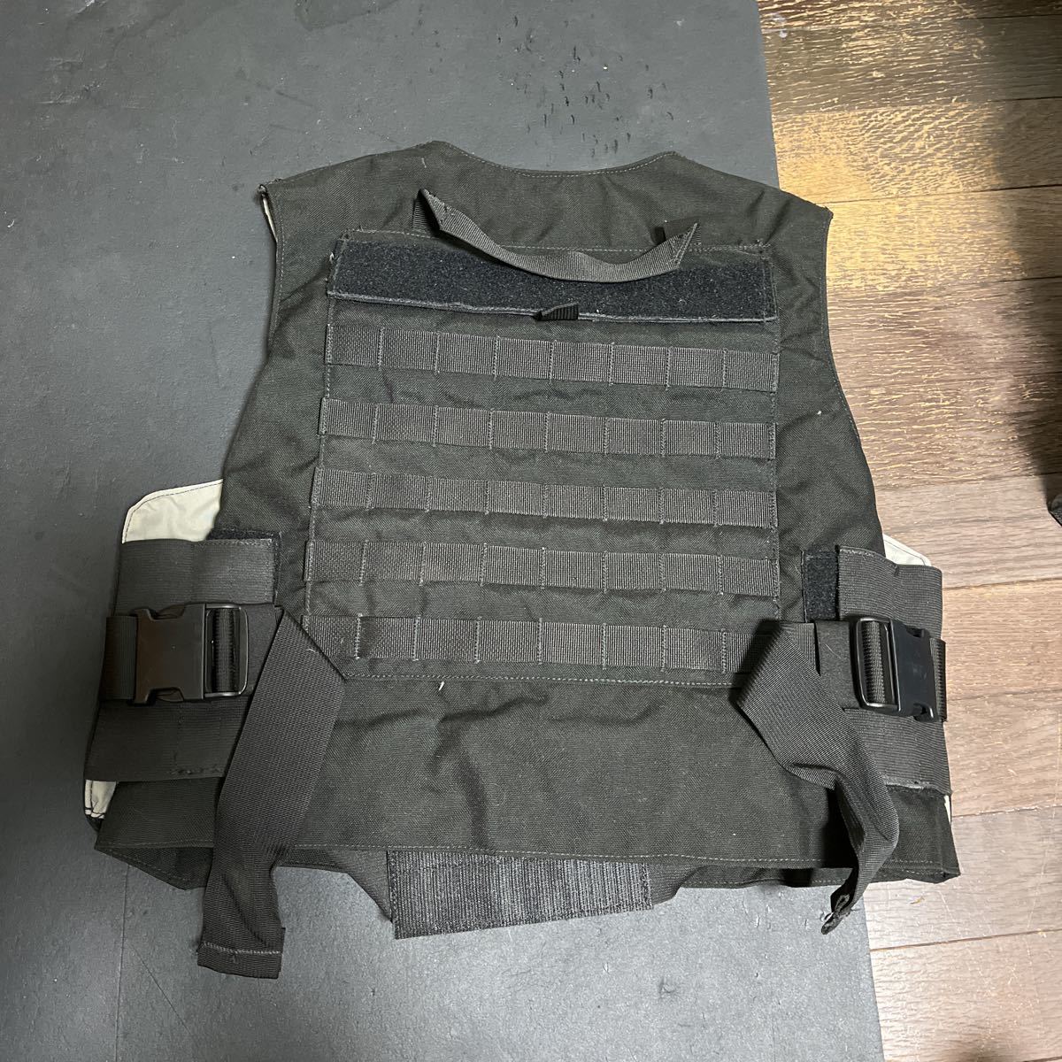 Eagle UNIVERSAL TACTICAL CARRIER MS LE TYR Paraclete CAG delta ...