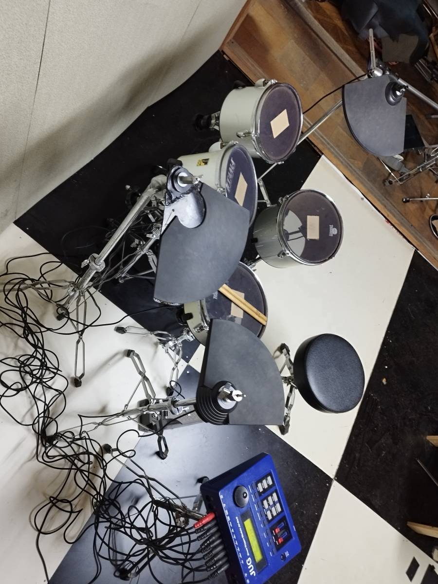 島村楽器オリジナル JUG 静音マッフルヘッド JU-DTR5 電子ドラム 音源モジュール キックペダル スローン付き 音出しOK がジャンク ...