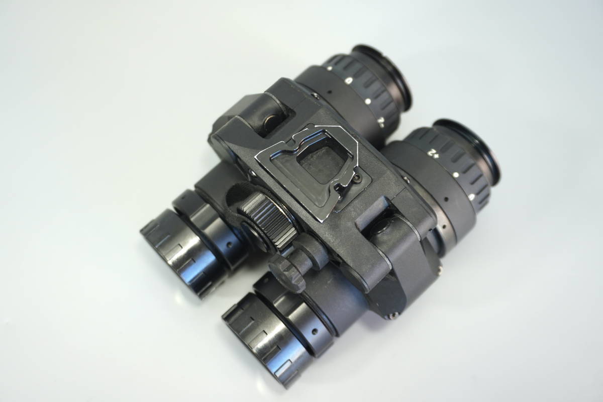ACTinBlack Night Vision Systems DTNVG Photonis Echo 白発光色 Trijicon ...