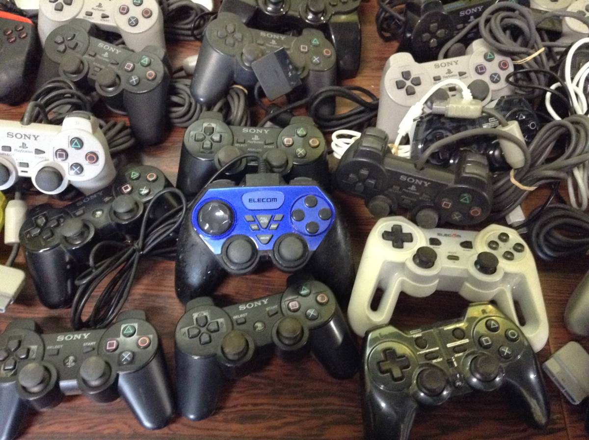 SONY Playstation1 & 2 & 3 PS2 PS3 PS1 43controllers working ソニー プレステ PS3 PS2 PS1 コントローラ 43台 有 ...